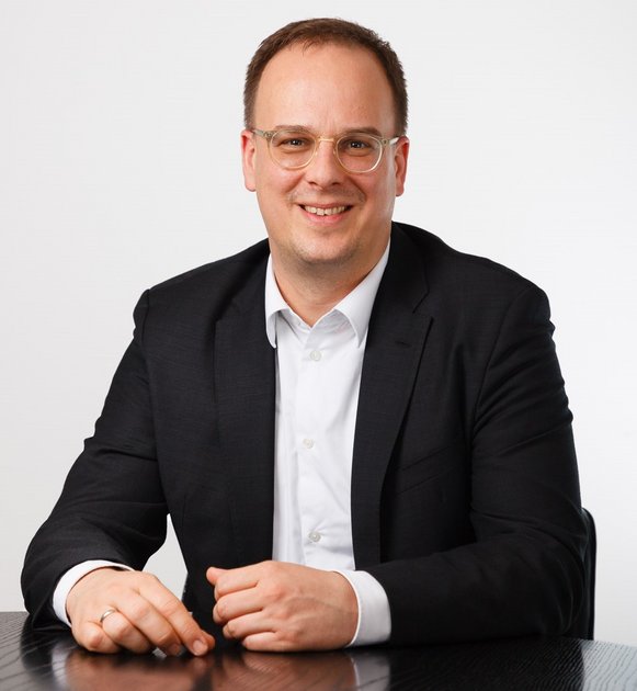 Dr. Benjamin Wessinger ist neues Mitglied der Kommission Redaktion ...