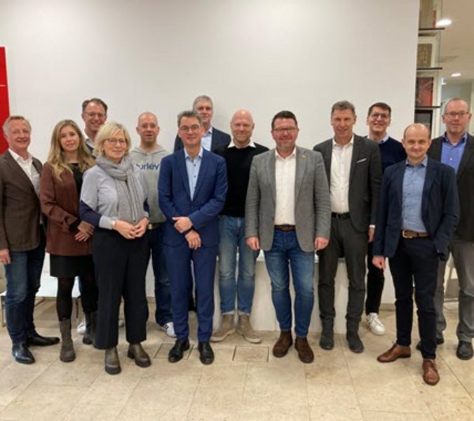 KOMMISSION MANAGEMENT BEGRÜßT NEUE MITGLIEDER: Deutsche Fachpresse